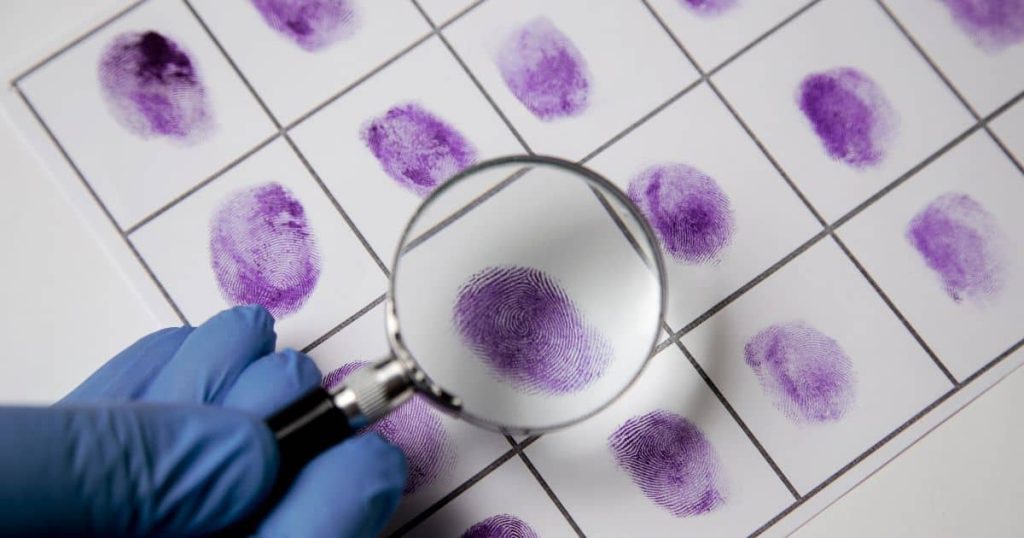 Physical Evidence vs. Testimonial Evidence | Spousebusters